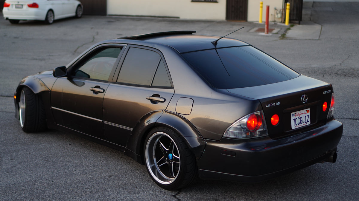 01-05 Lexus IS300 Wide Body Kit (Gen1 SXE10) – BattleAero